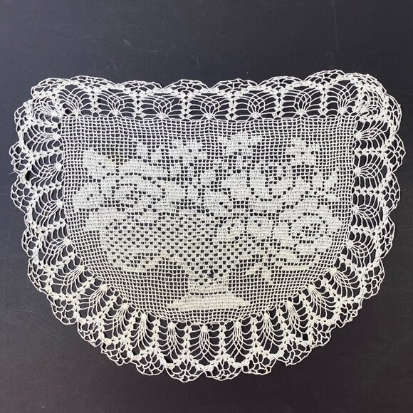 Accents | Vintage Lace Doily With Floral Pattern Scalloped Edges | Poshmark